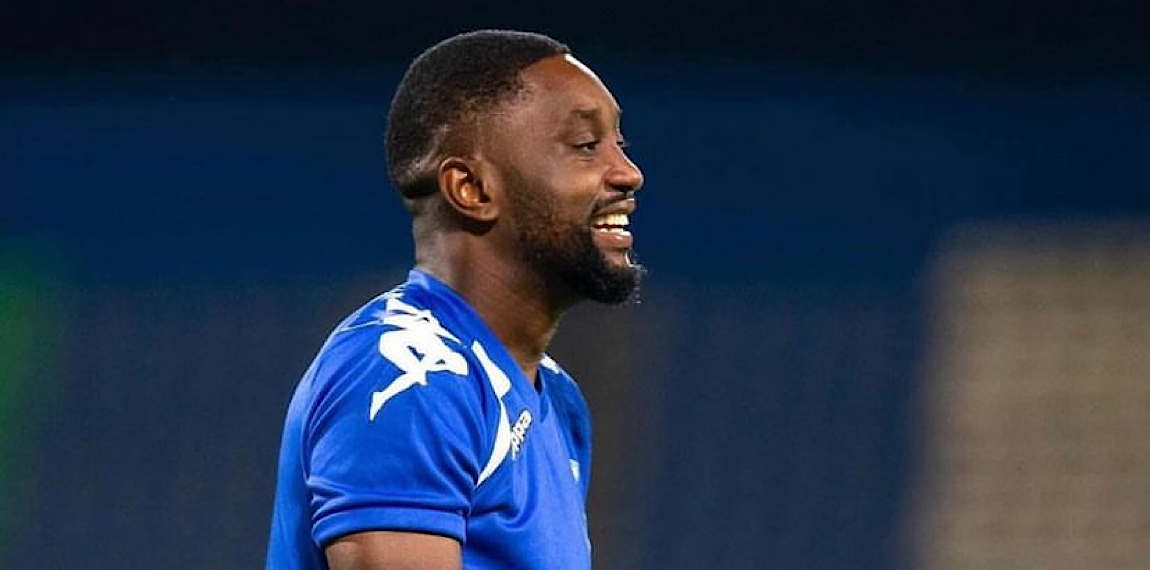 Persib Perkenalkan Pemain Timnas Gabon, Gantikan Tyronne del Pino ...